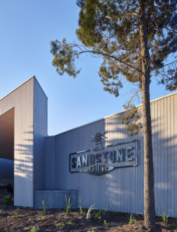 Sandstone Point Hotel • KP ARCHITECTS