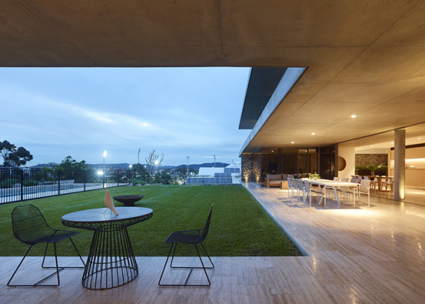 Toorak Rd House • KP ARCHITECTS